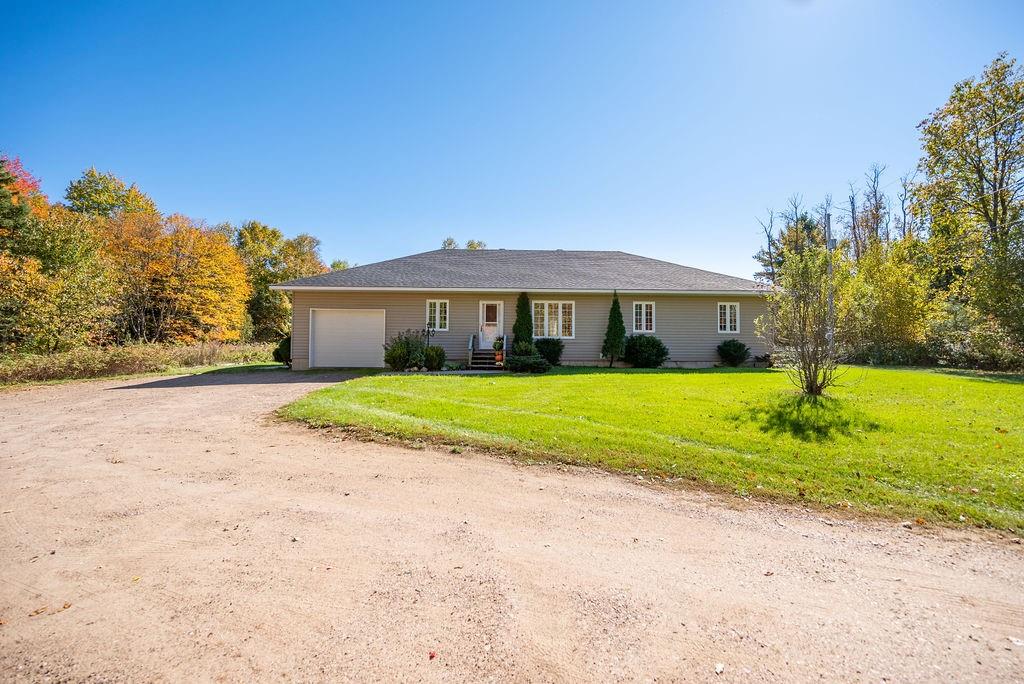 640 Hopefield Rd, Inactive in Barrys Bay - Zoocasa