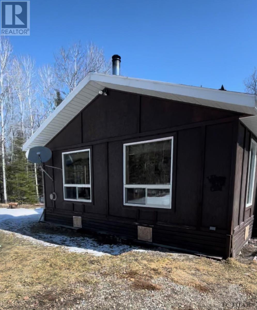 408 Dora Lake Rd, For Sale in Cochrane - Zoocasa