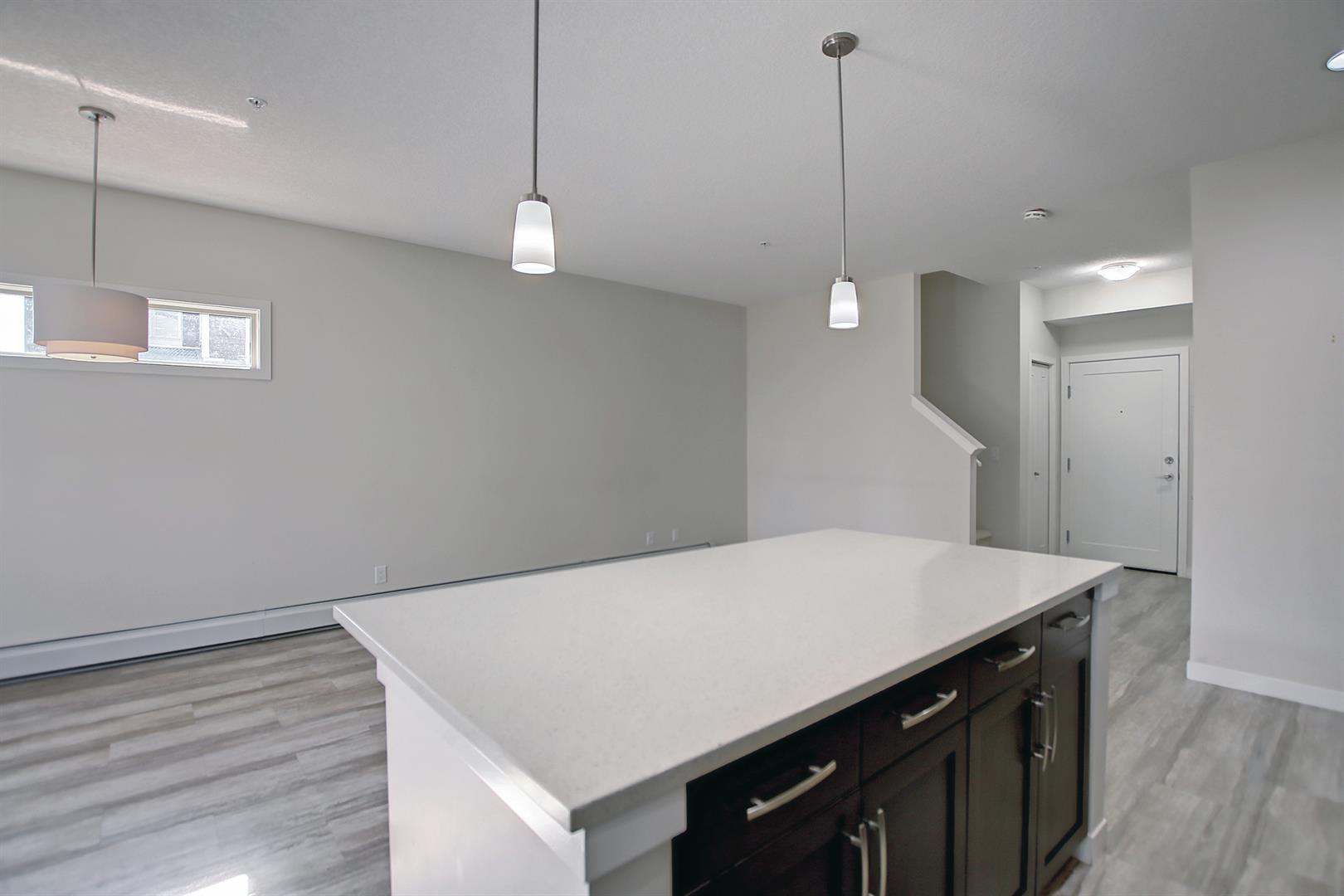 202 - 7 Westpark Common Sw, For Sale in Calgary - Zoocasa