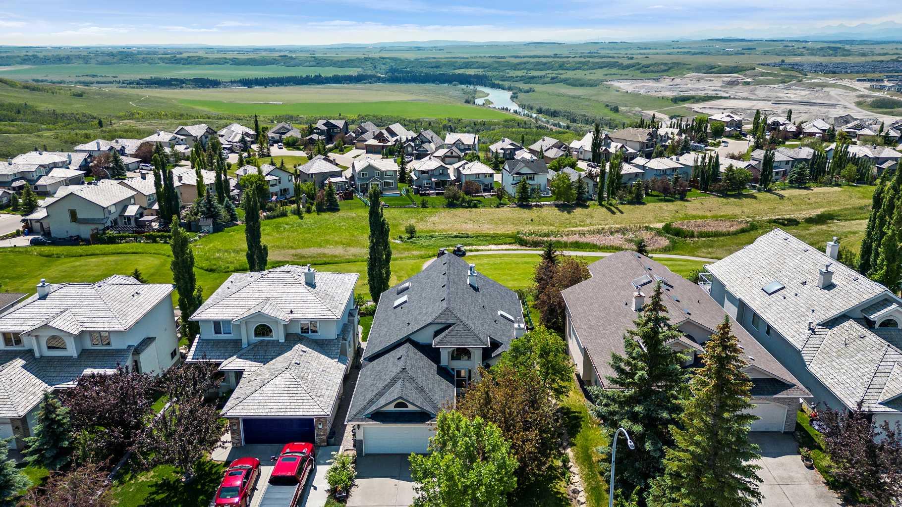 311 Gleneagles View, For Sale in Cochrane - Zoocasa